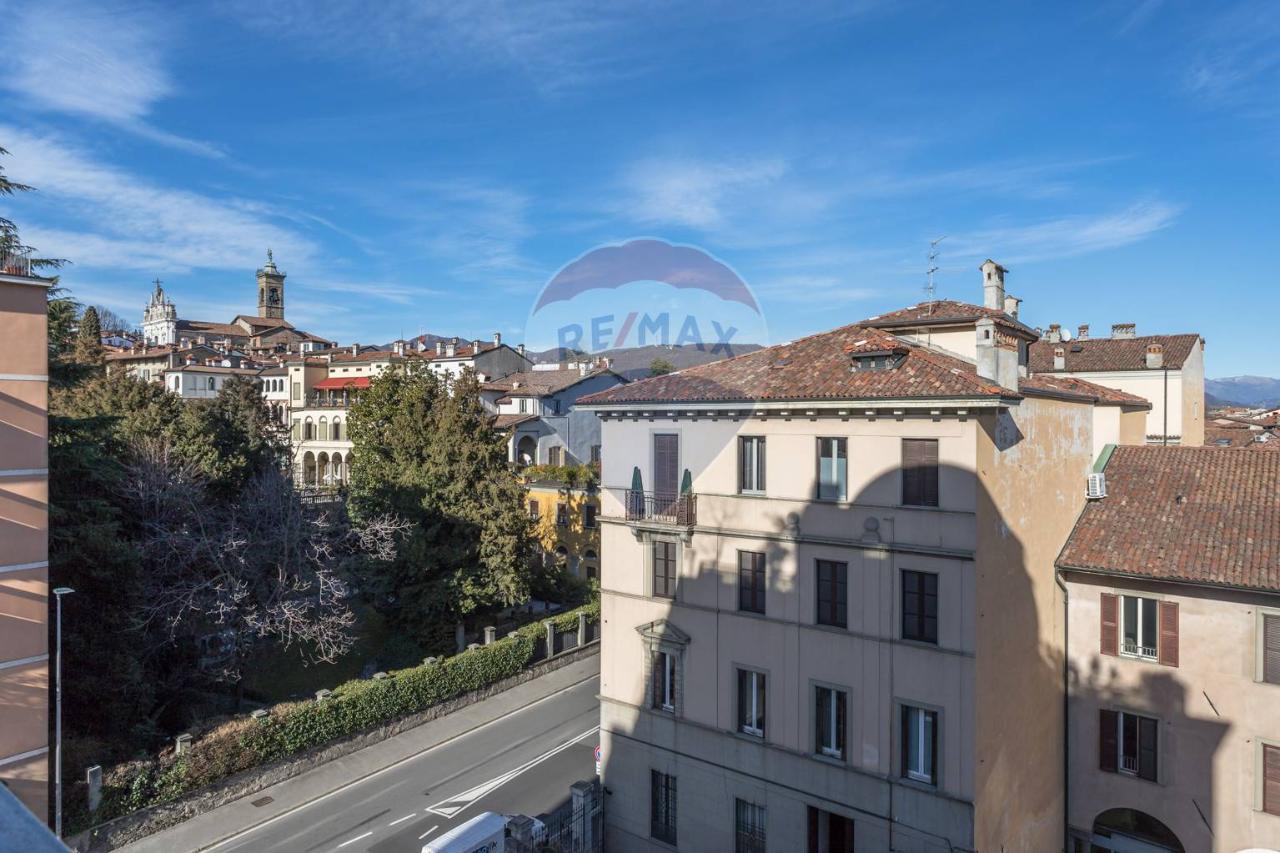 Appartamento in vendita a Bergamo