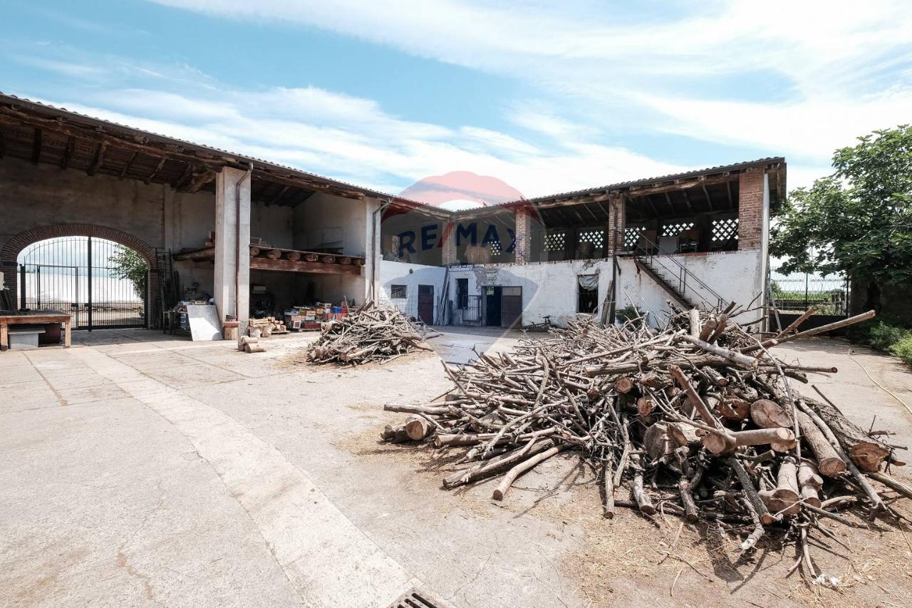 Azienda agricola in vendita a Urgnano