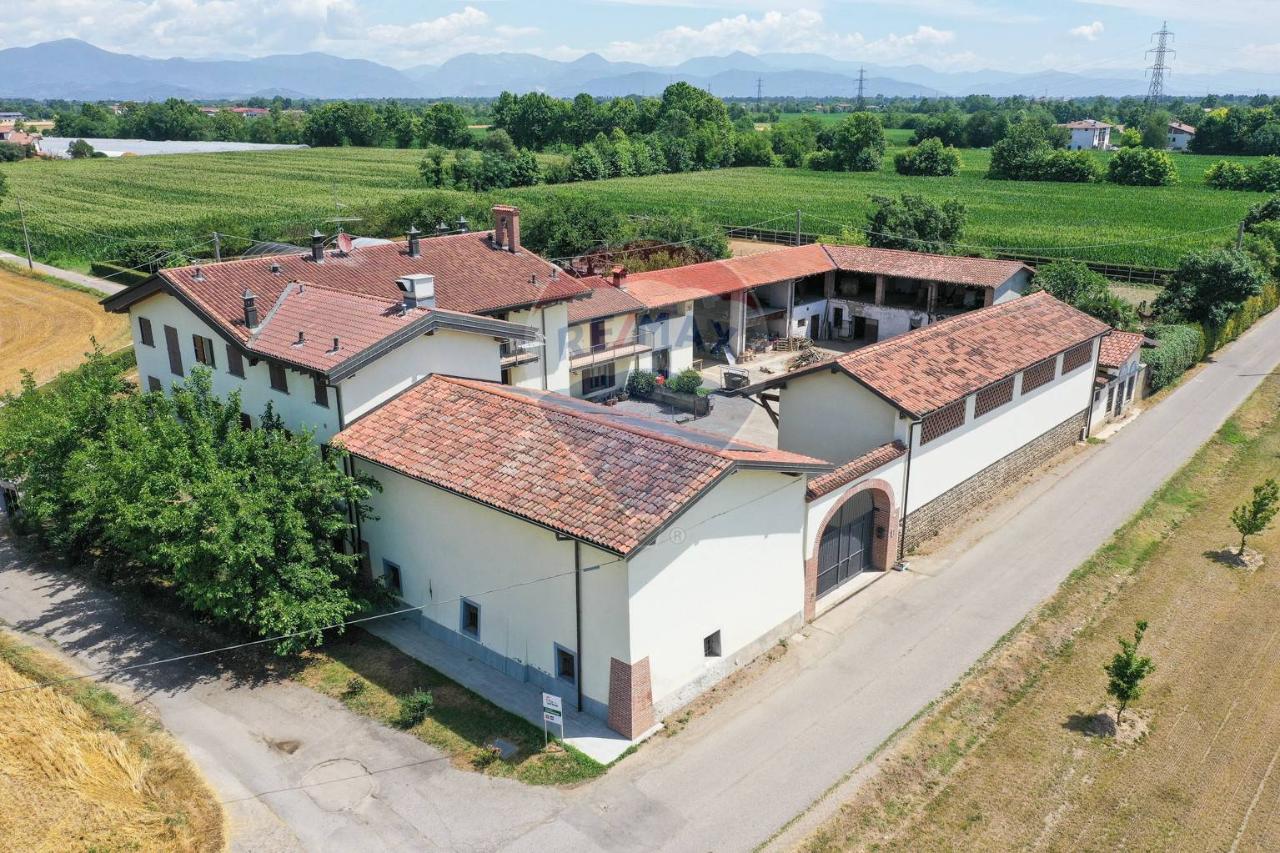 Agriturismo in vendita a Urgnano