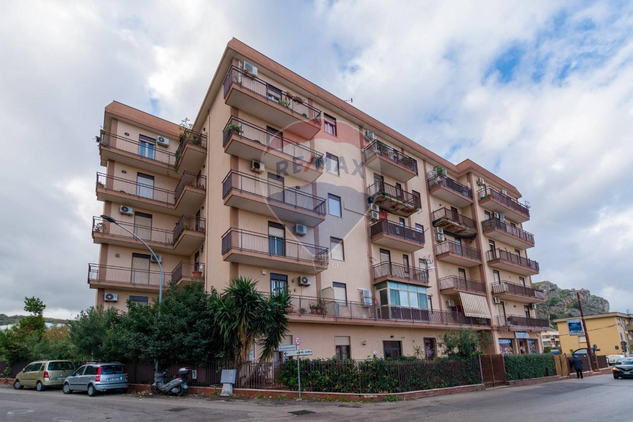 Appartamento in vendita a Capaci