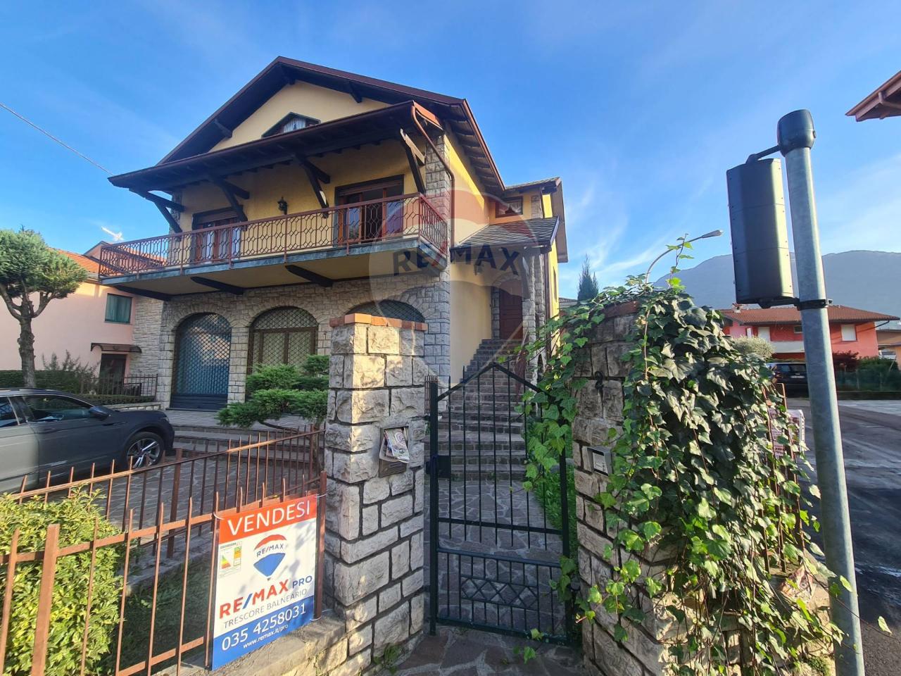 Casa indipendente in vendita a Albino