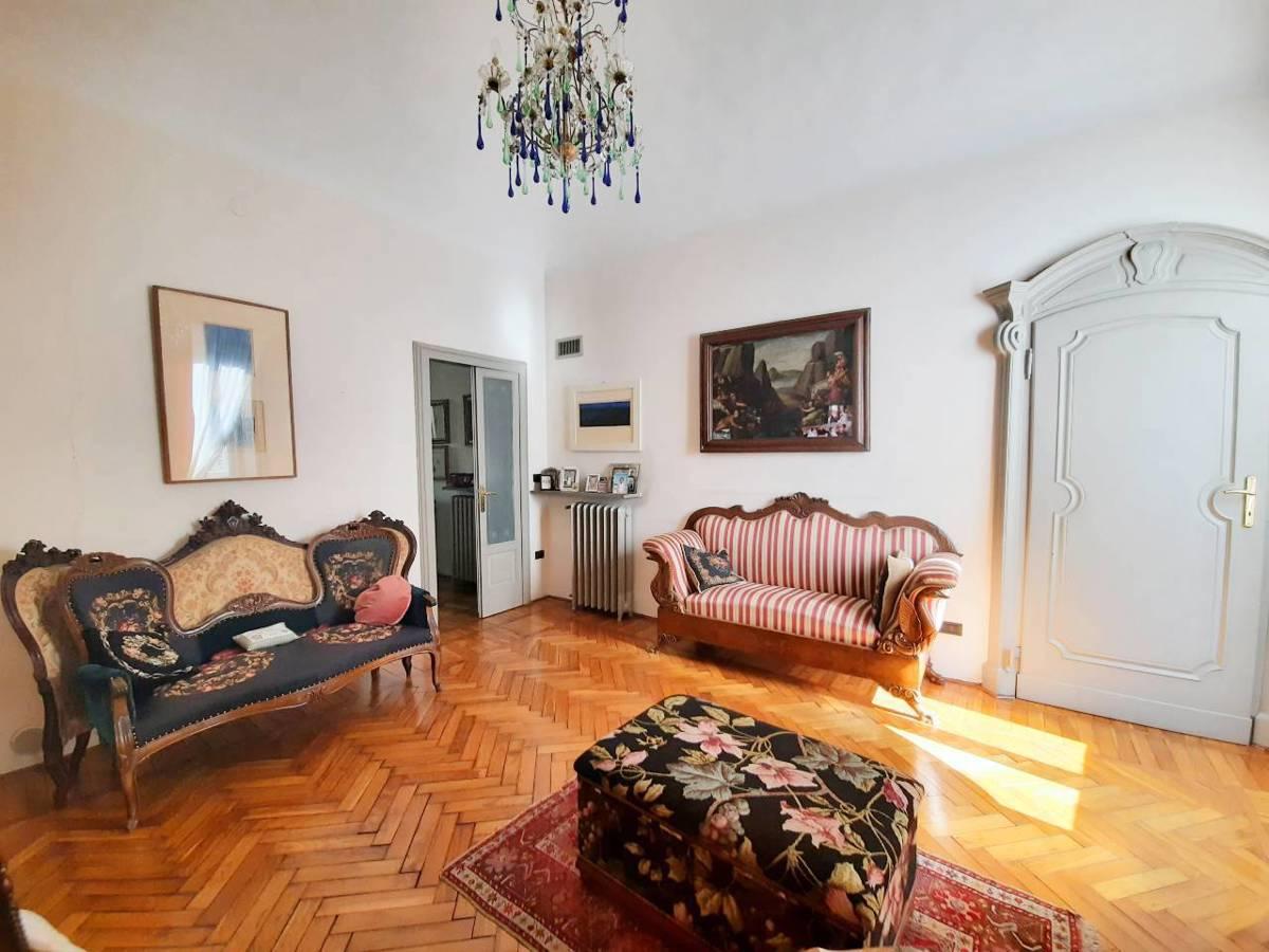 Casa indipendente in vendita a Piacenza