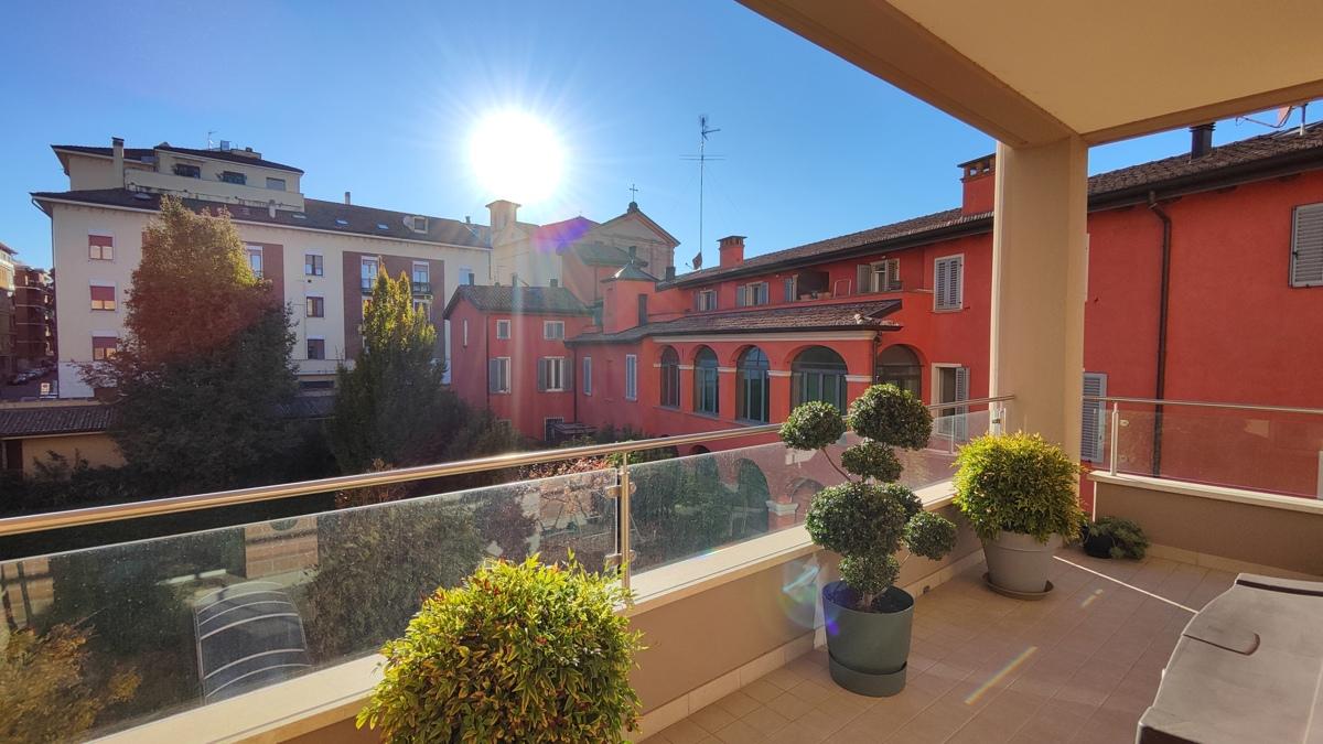 Appartamento in vendita a Piacenza