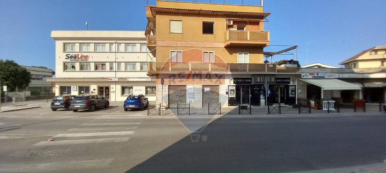 Negozio in vendita a Anzio