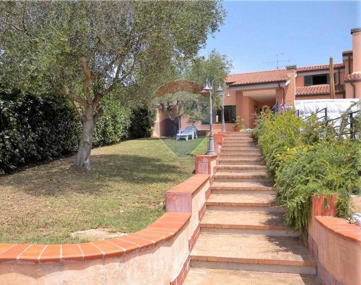 Villa a schiera in vendita a Pomezia