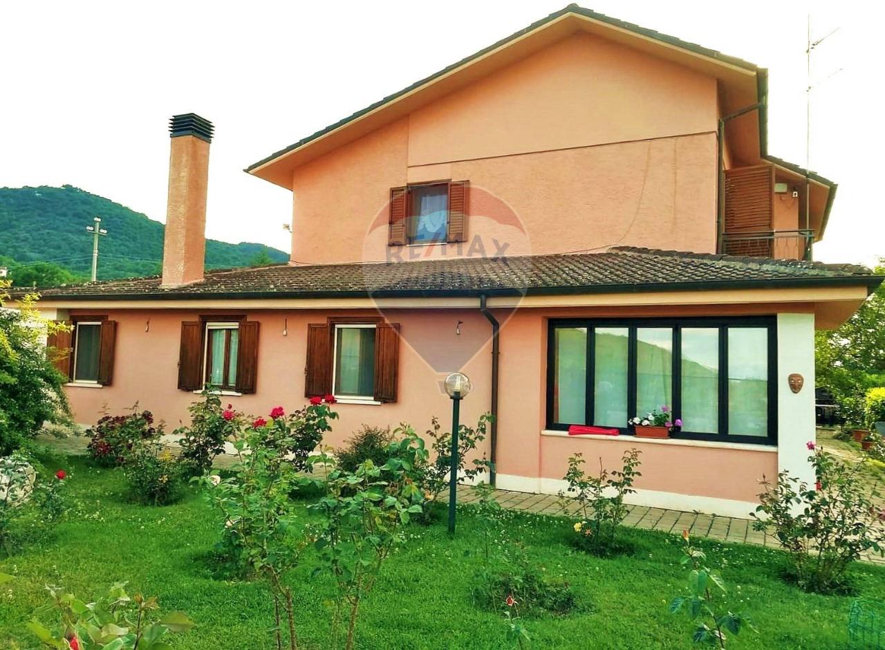Villa in vendita a Prata D'Ansidonia