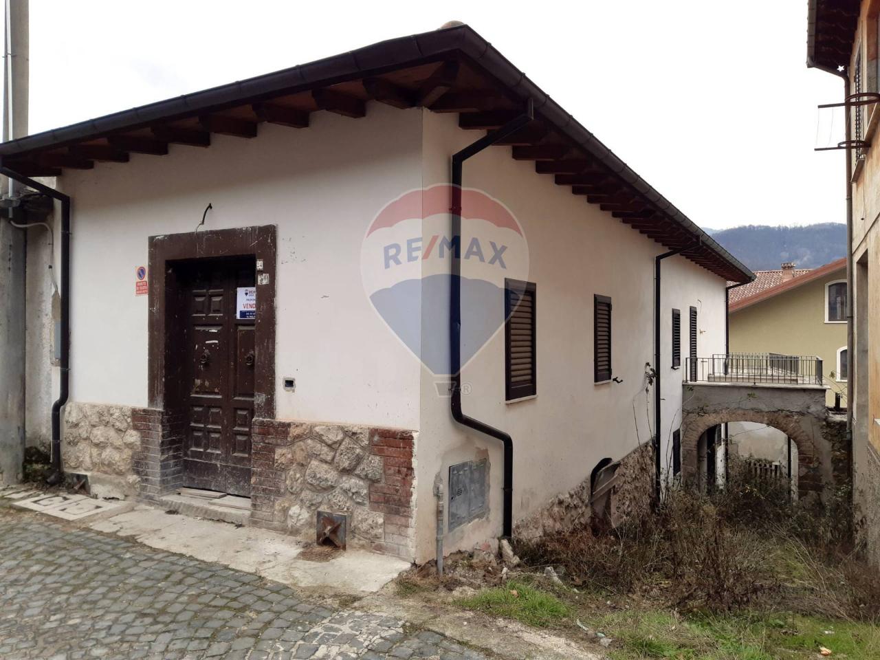 Casa indipendente in vendita a Montereale