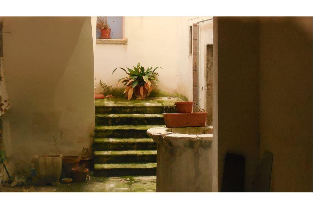 Appartamento in vendita a L'Aquila Foto-5