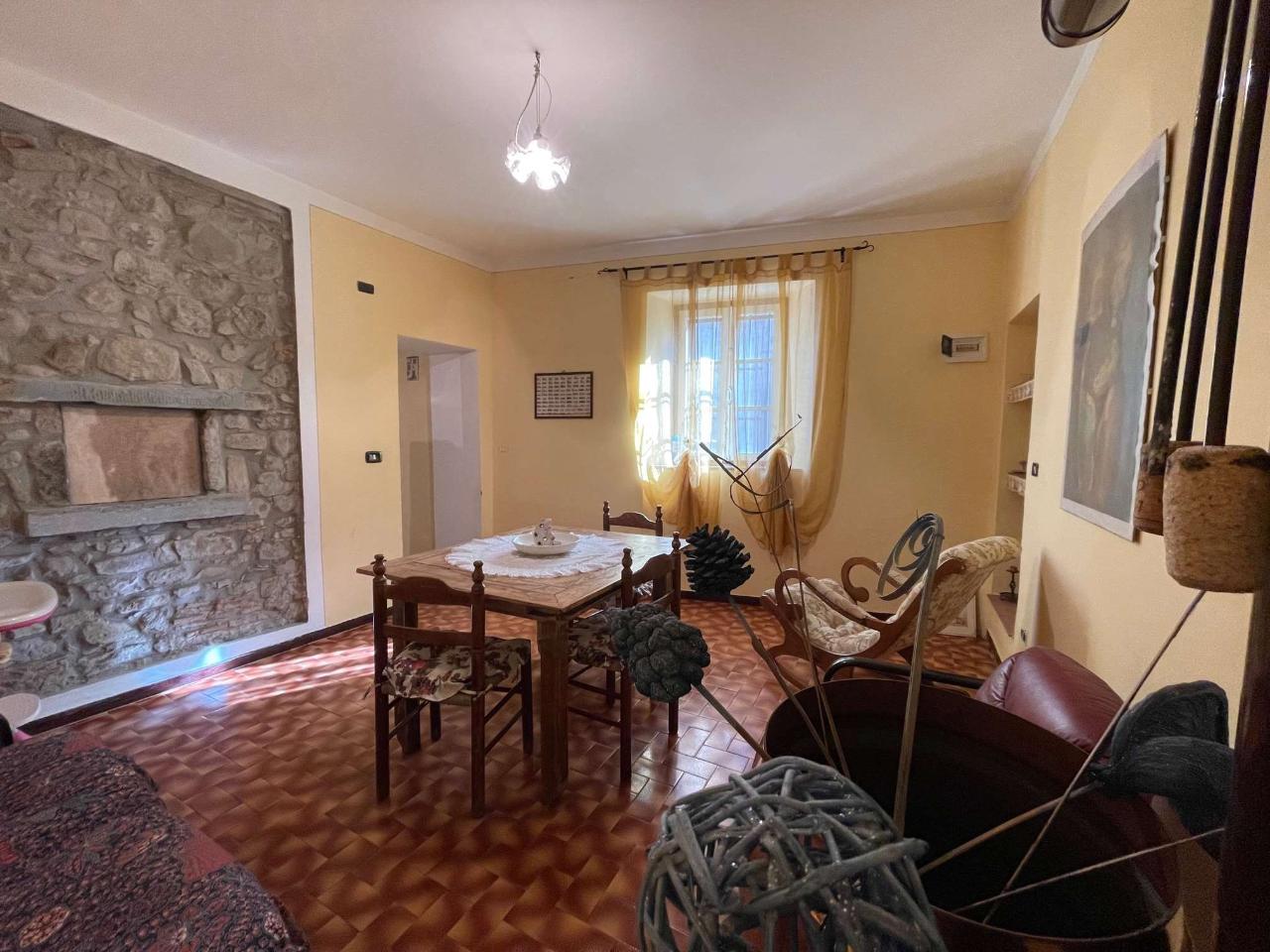 Porzione di casa in vendita a Pescia