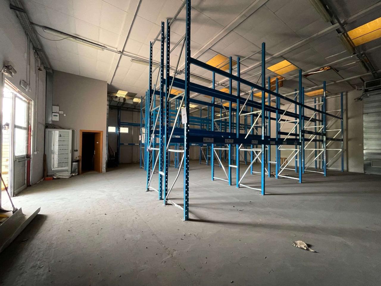 Capannone in vendita a Serravalle Pistoiese