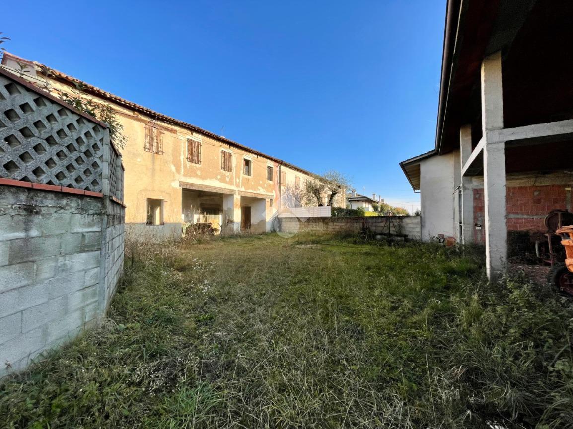 Rustico in vendita a Riese Pio X