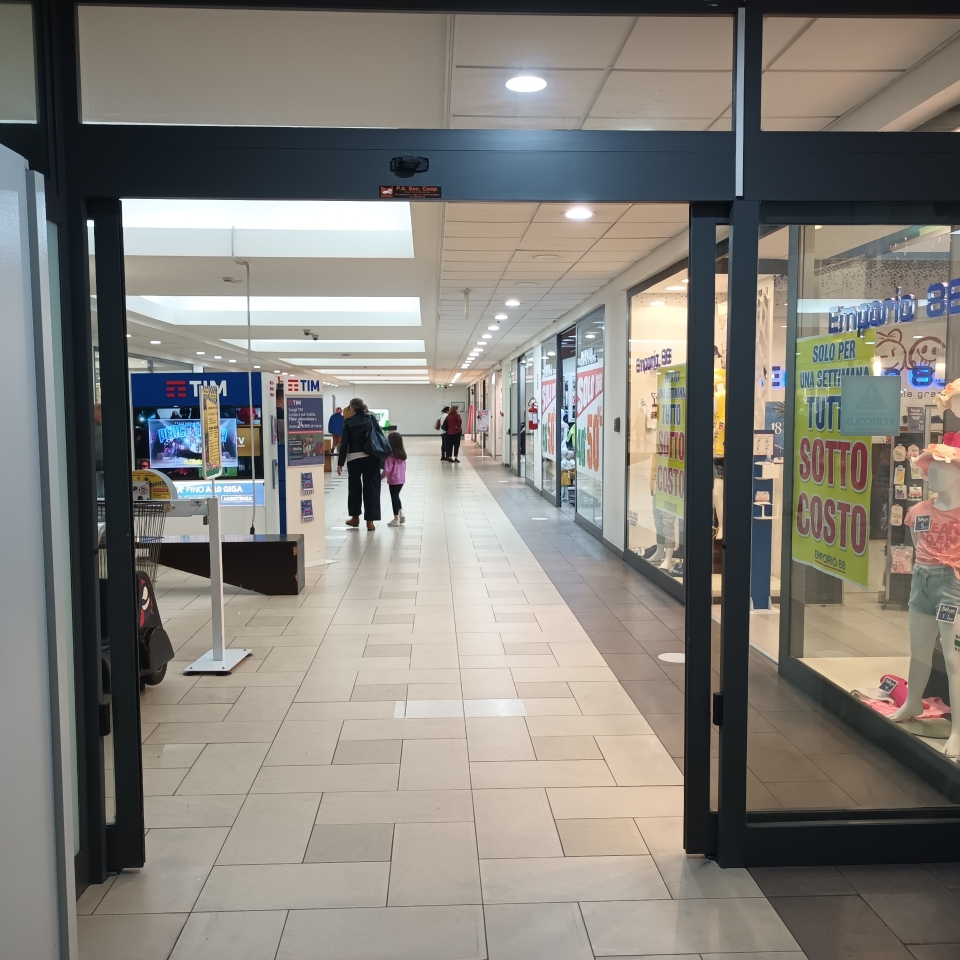 Palazzina commerciale in vendita a Messina