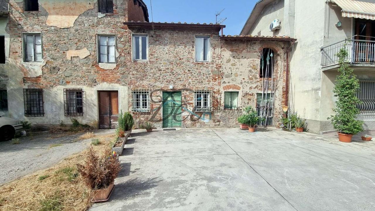 Porzione di casa in vendita a Capannori