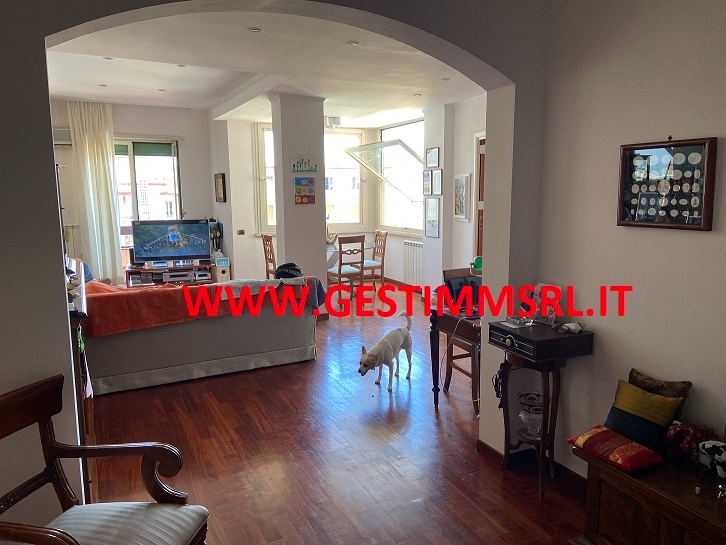 Appartamento in vendita a Napoli