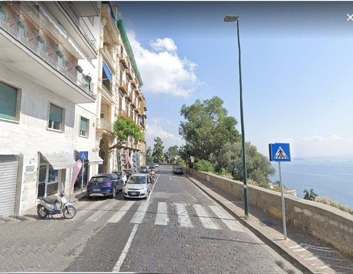 Negozio in vendita a Napoli