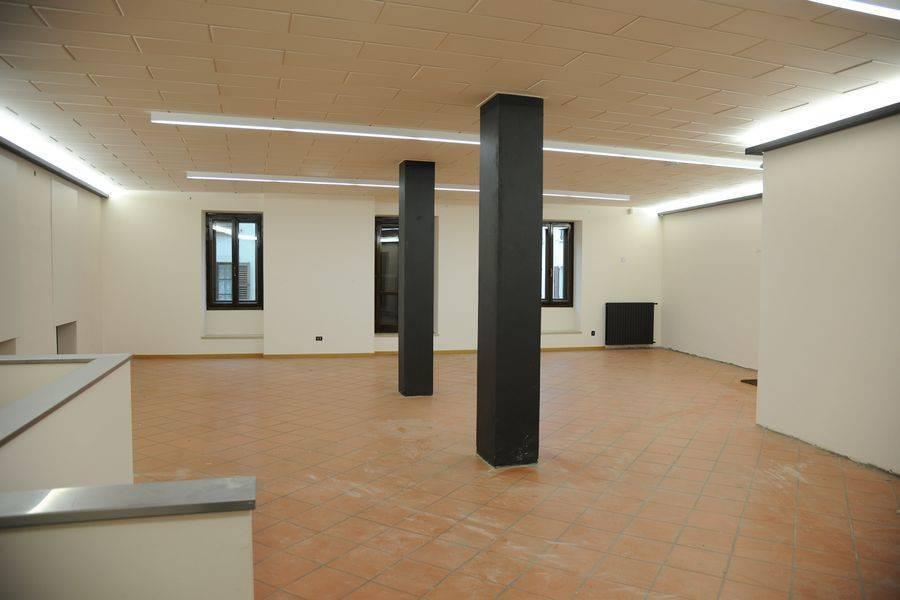 Ufficio in affitto a Ponte Di Legno
