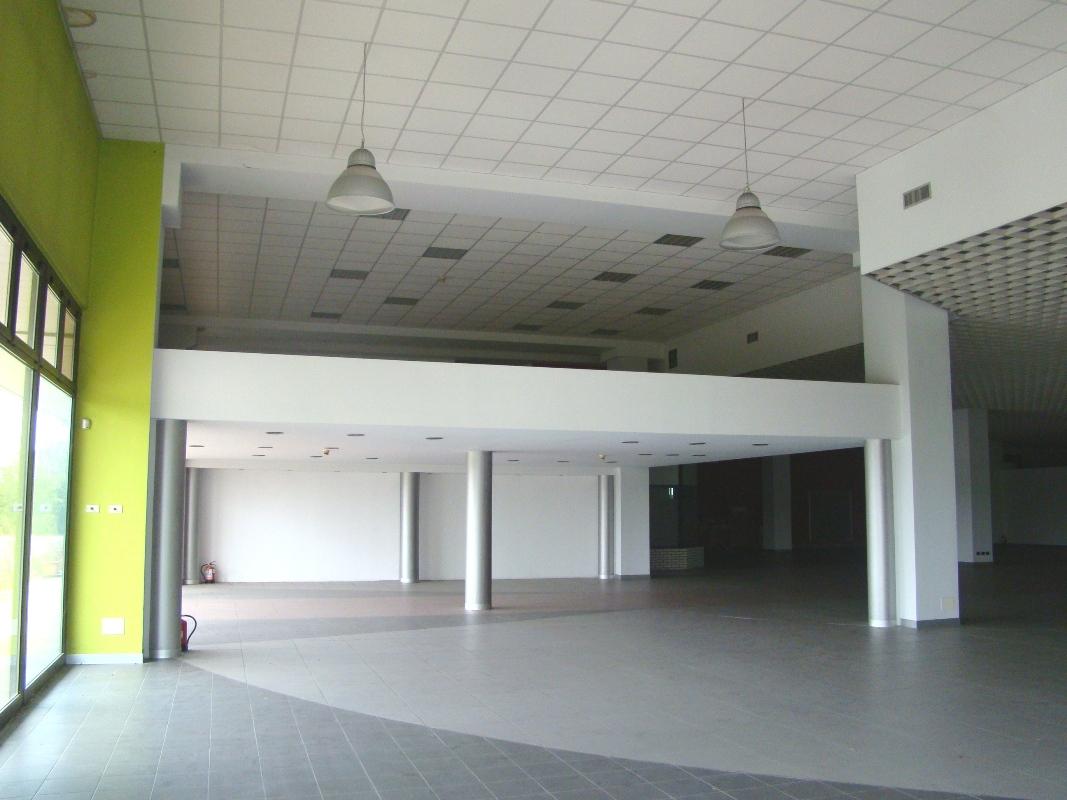 Magazzino in vendita a Arcore