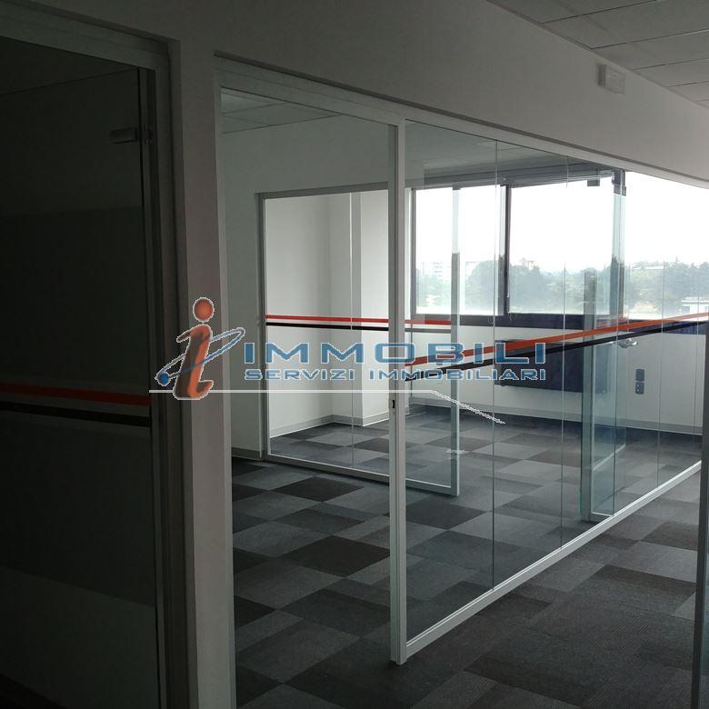 Ufficio in affitto a Agrate Brianza