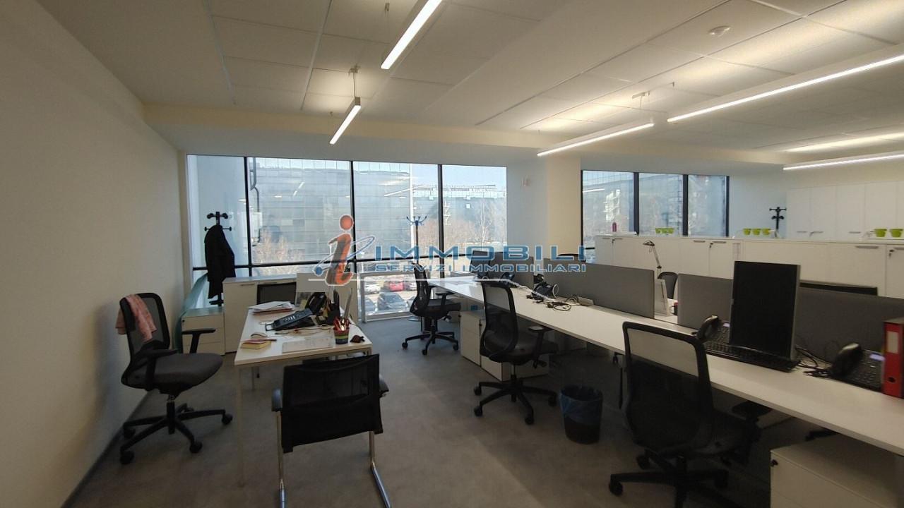 Ufficio in affitto a Assago
