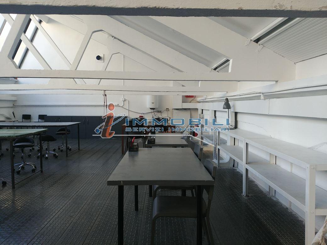 Capannone in affitto a Milano