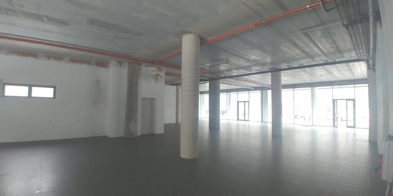 Negozio in vendita a Milano