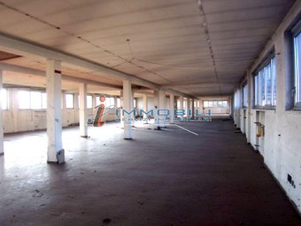 Laboratorio in affitto a Settala