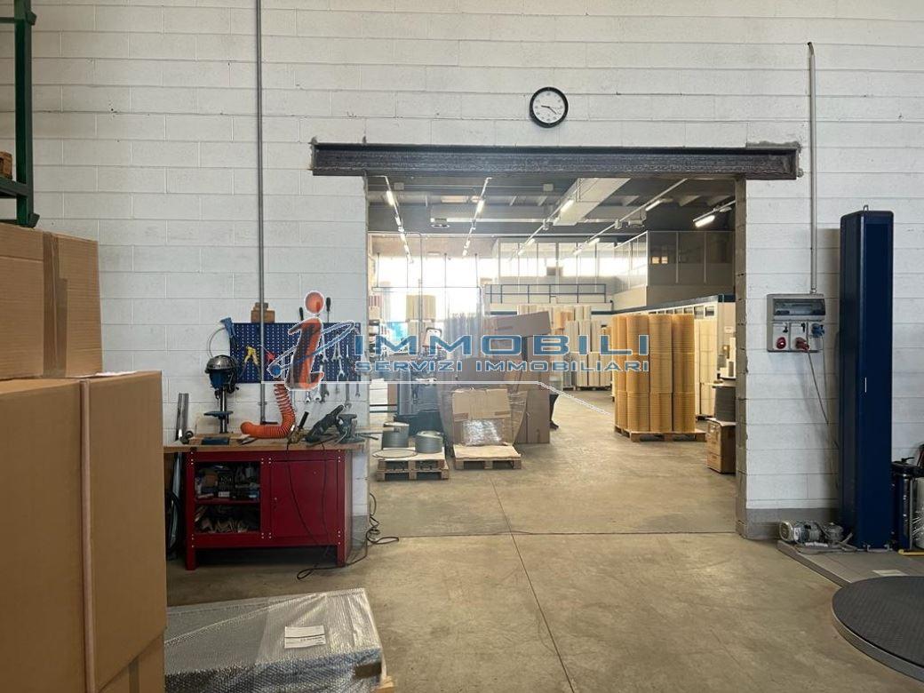 Laboratorio in vendita a Cassina De' Pecchi