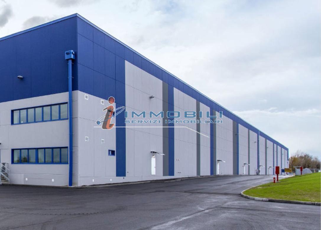 Magazzino in affitto a Santa Cristina E Bissone