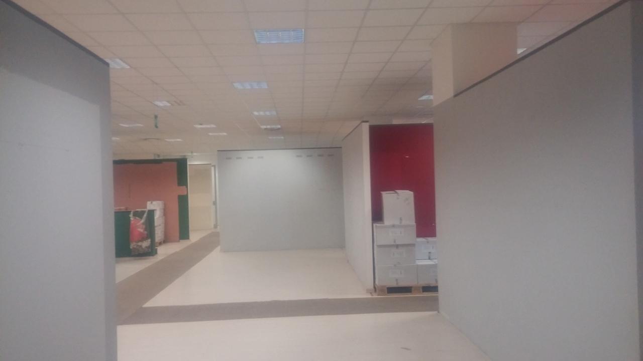 Esercizio commerciale in affitto a Vignate