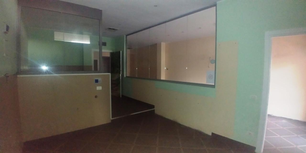 Negozio in vendita a Milano