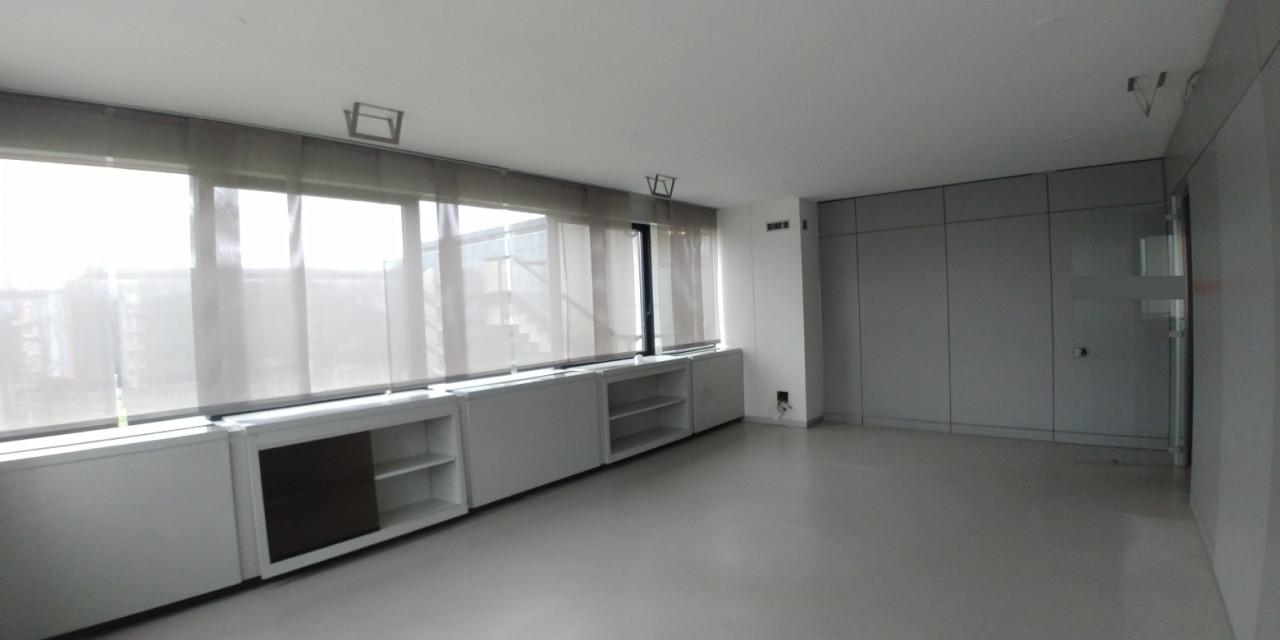 Ufficio in affitto a Assago