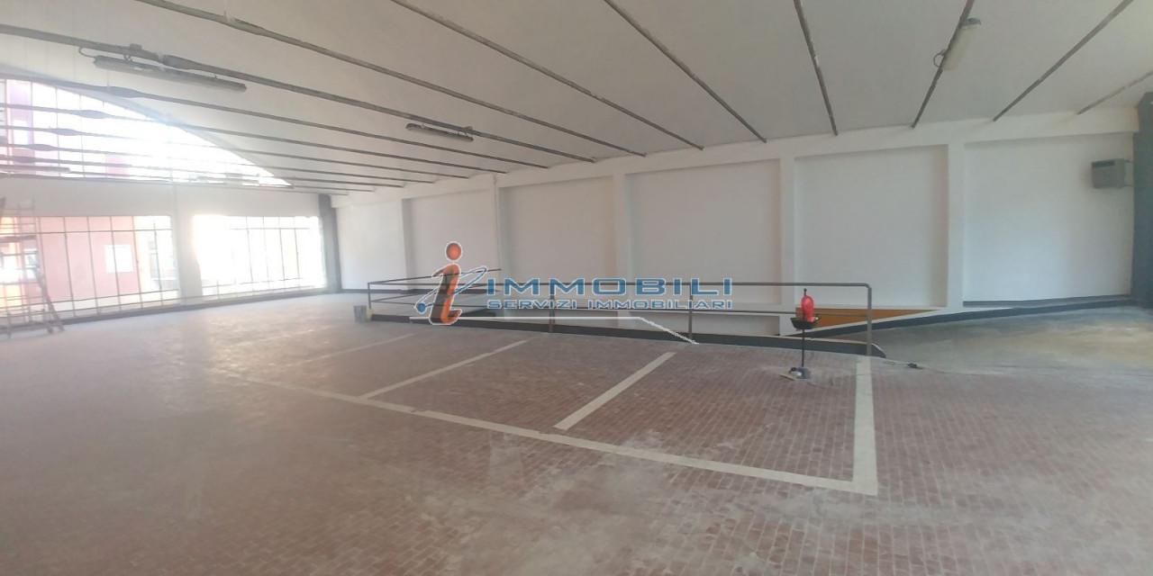 Capannone in affitto a Milano