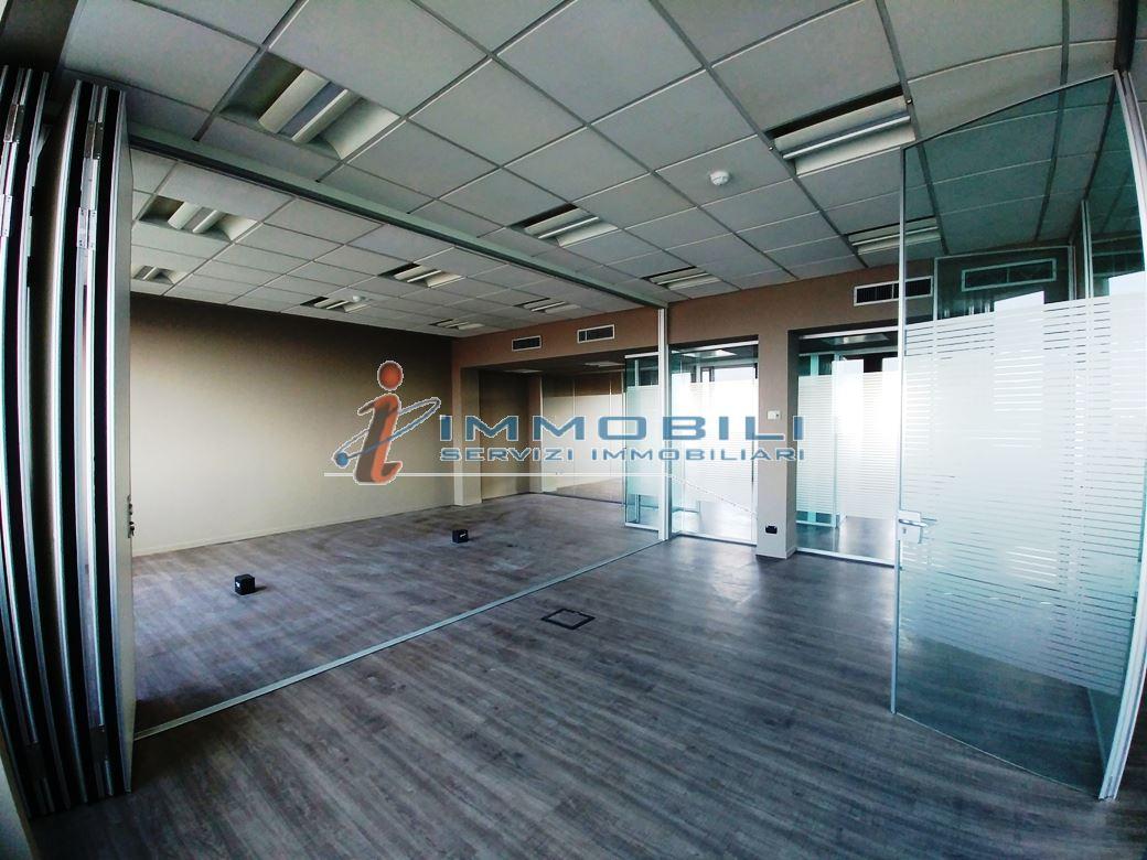 Ufficio in affitto a Milano