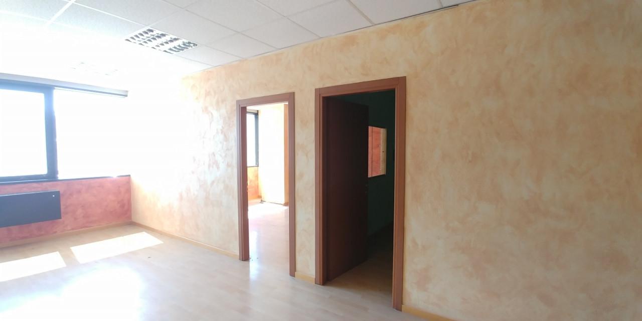 Ufficio in affitto a Agrate Brianza