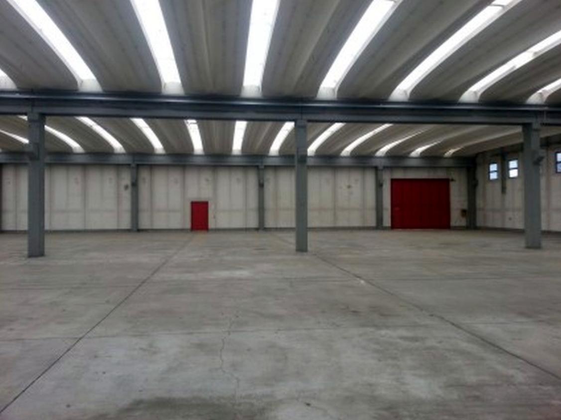 Magazzino in affitto a Trezzano Rosa Foto-6