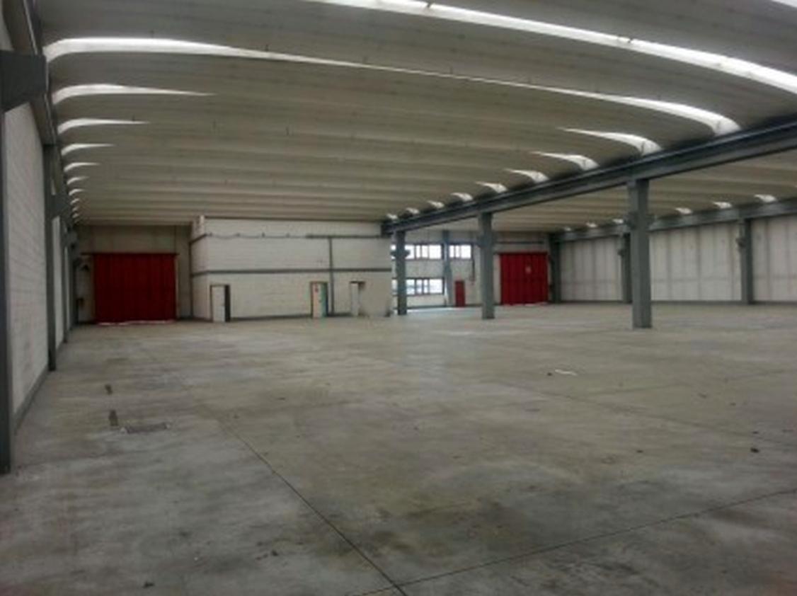 Magazzino in affitto a Trezzano Rosa Foto-7