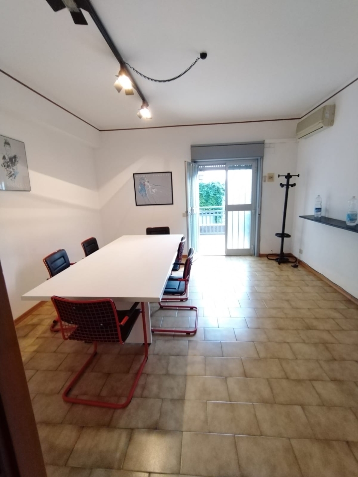 Studio in affitto a Aci Castello