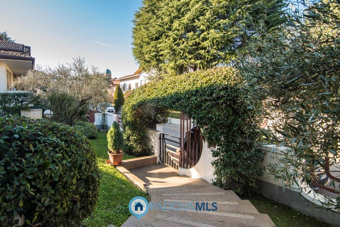 Villa in vendita a Montegrotto Terme