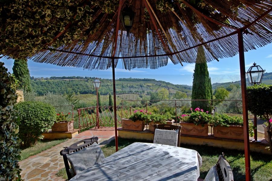 Casa colonica in vendita a Montespertoli