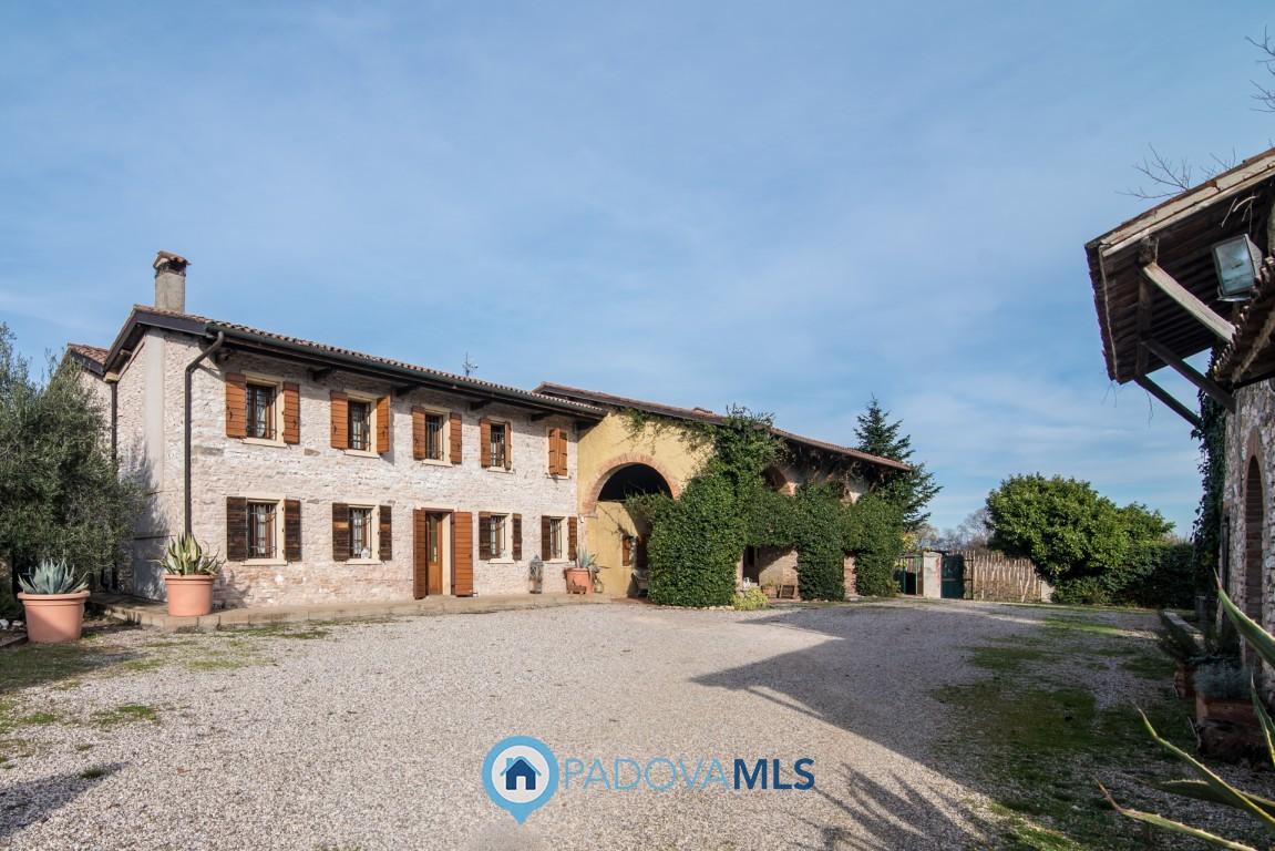 Villa in vendita a Rovolon