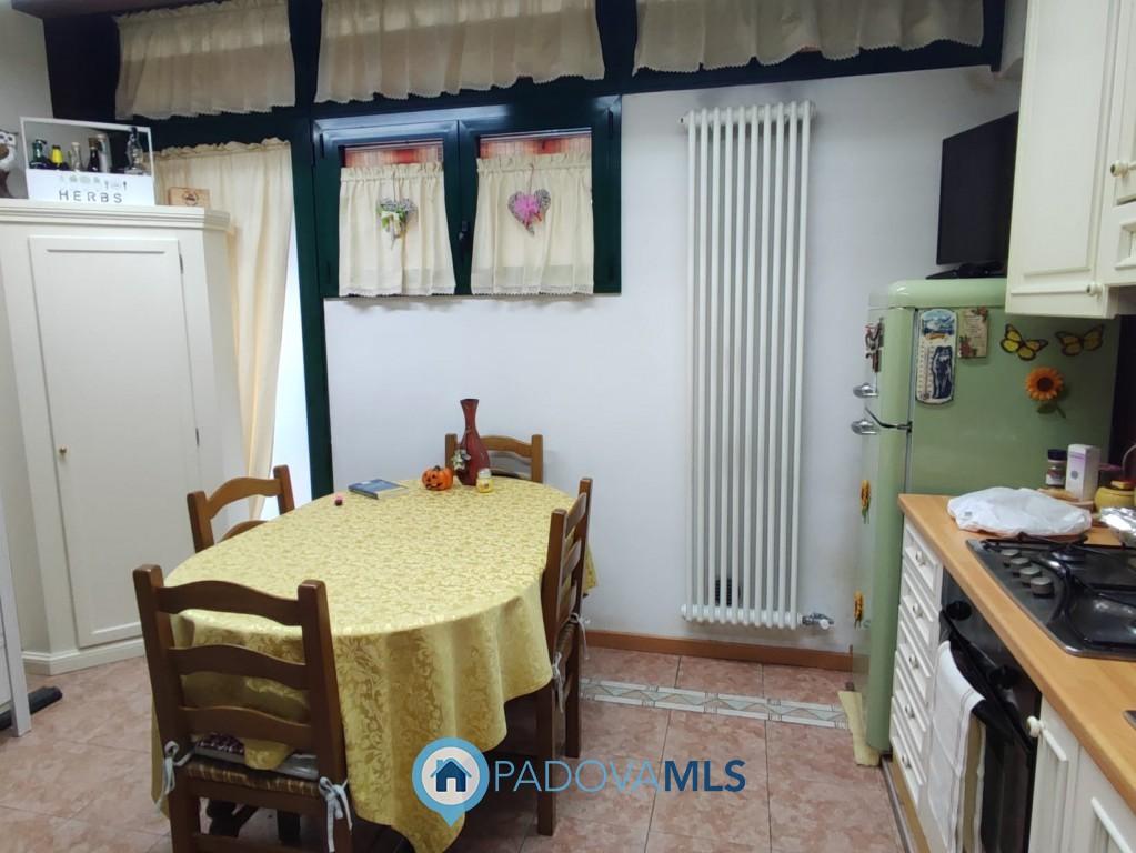 Appartamento in vendita a Padova