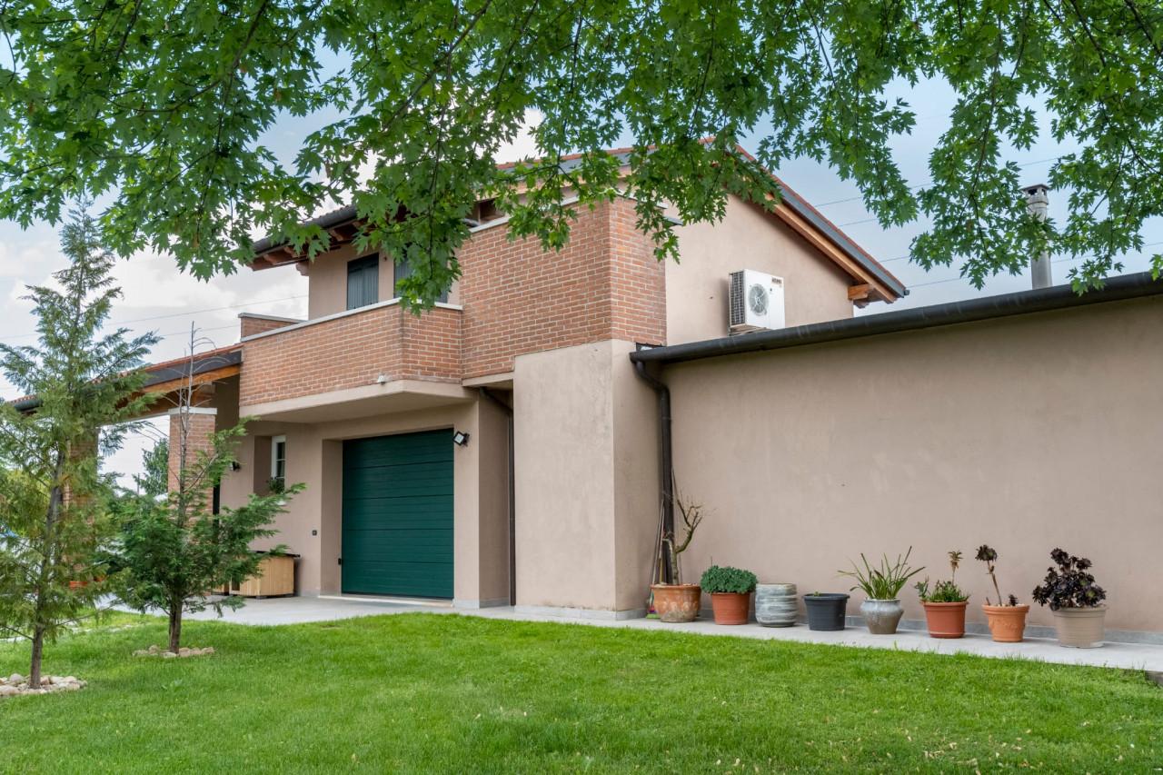 Villa in vendita a Cassola