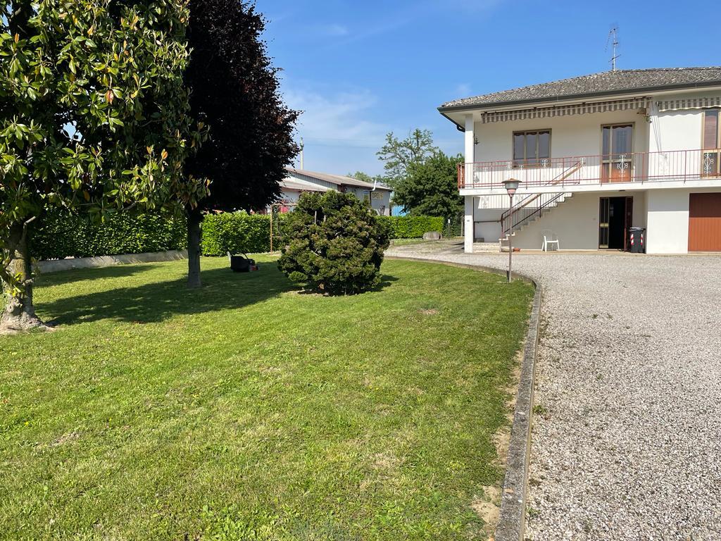 Casa indipendente in vendita a Torreglia