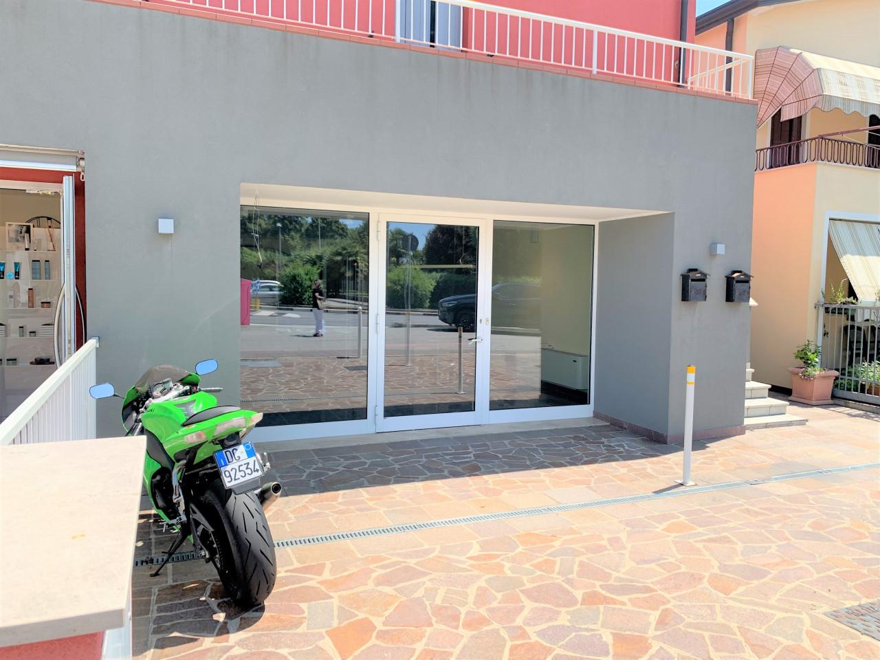 Negozio in vendita a Cartura