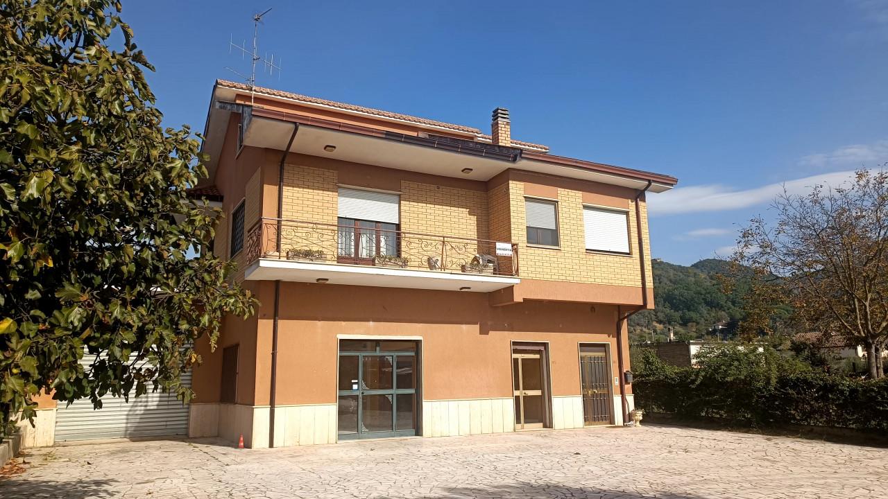 Casa indipendente in vendita a Broccostella