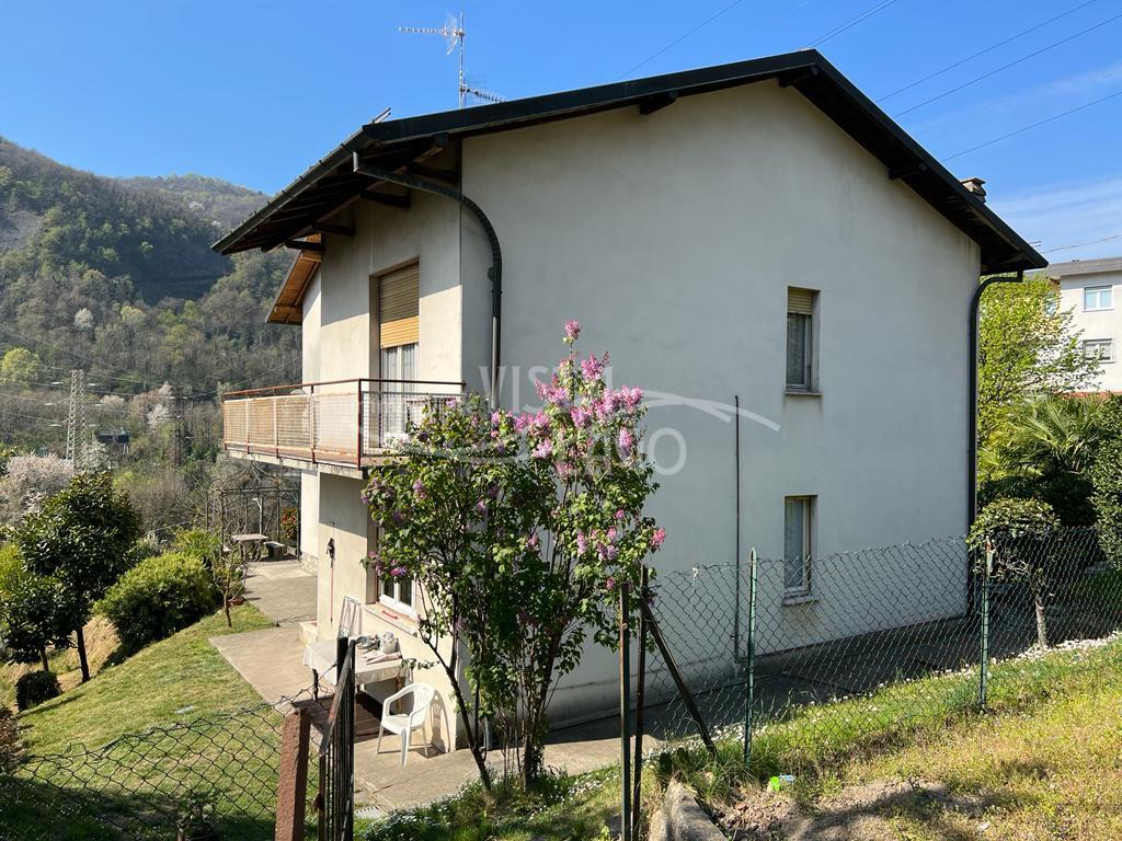 Villa in vendita a Como