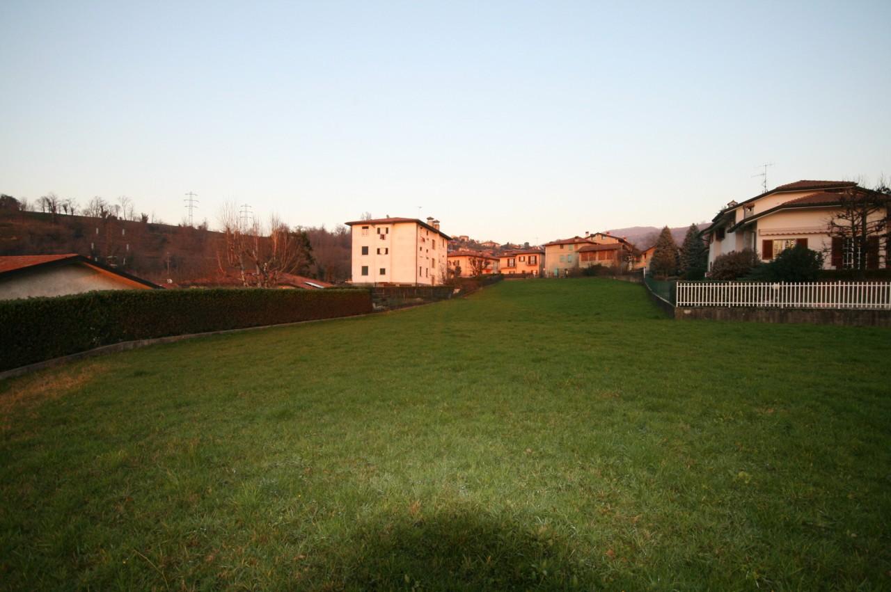 Terreno edificabile residenziale in vendita a Oggiono
