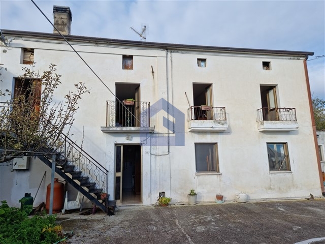 Appartamento in vendita a Casoli