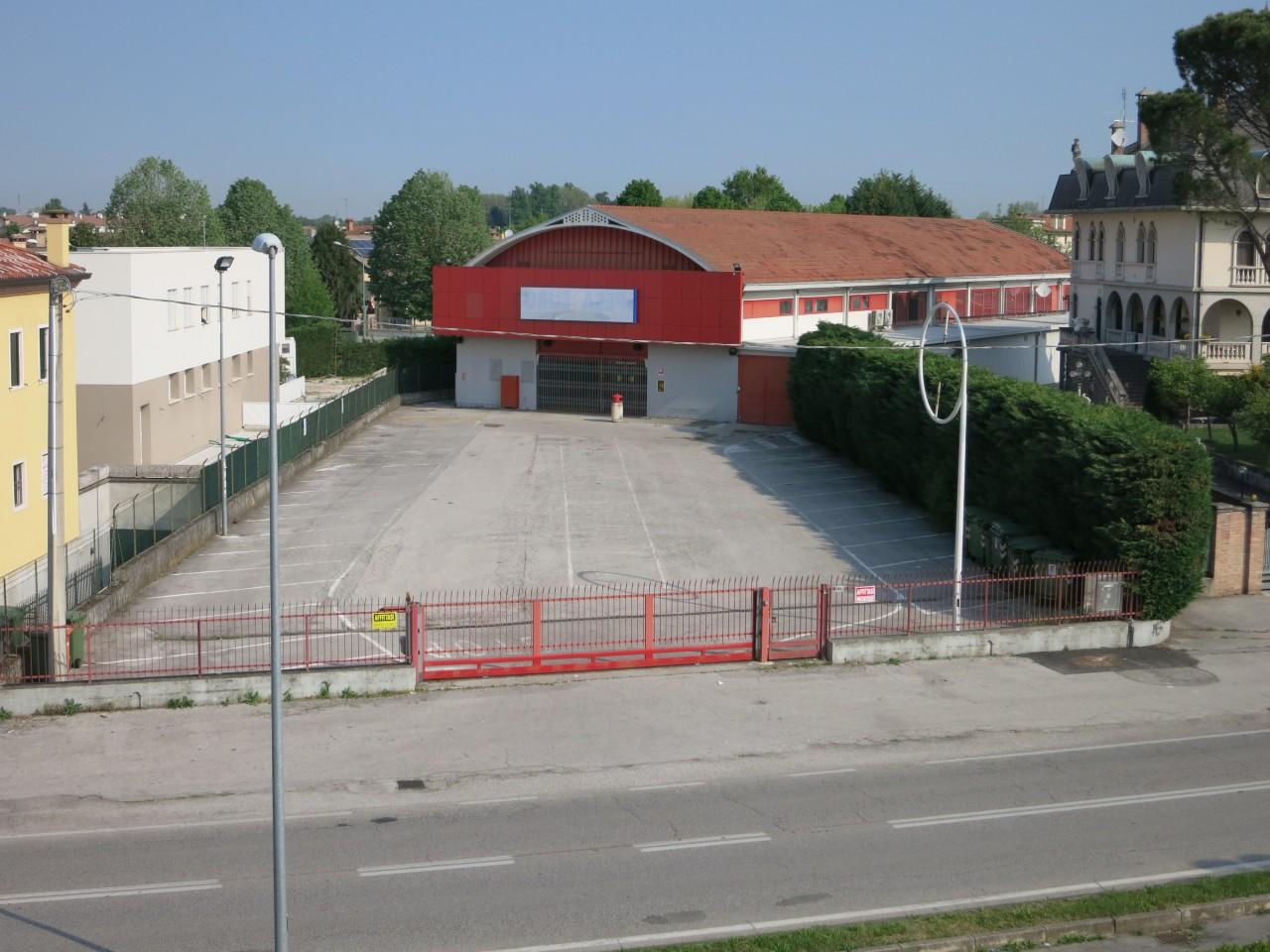 Capannone in affitto a Selvazzano Dentro