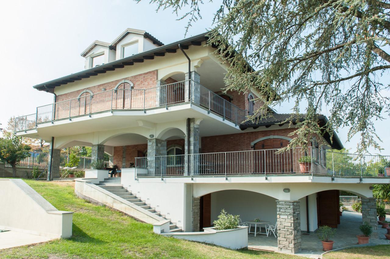 Villa in vendita a Casale Monferrato